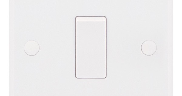 Smooth White 1 Gang 10A 1 Way Switch - SSL500